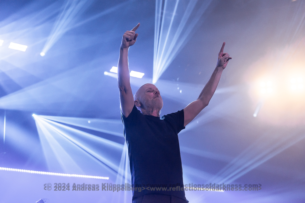 Reflections of Darkness - Music Magazine - Live Review: Moby ...