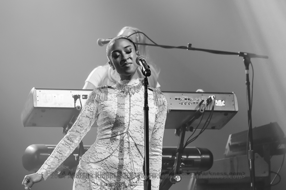 Reflections of Darkness - Music Magazine - Live Review: Moby ...
