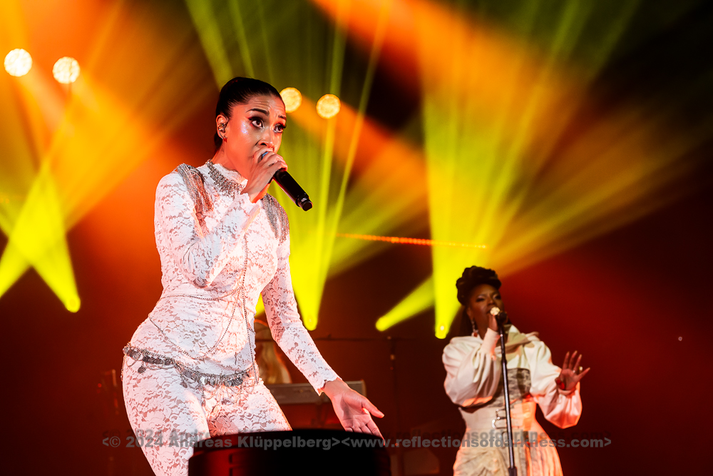 Reflections of Darkness - Music Magazine - Live Review: Moby ...